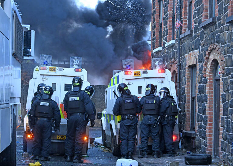 PSNI snatch squads use white vans to target race riot suspects