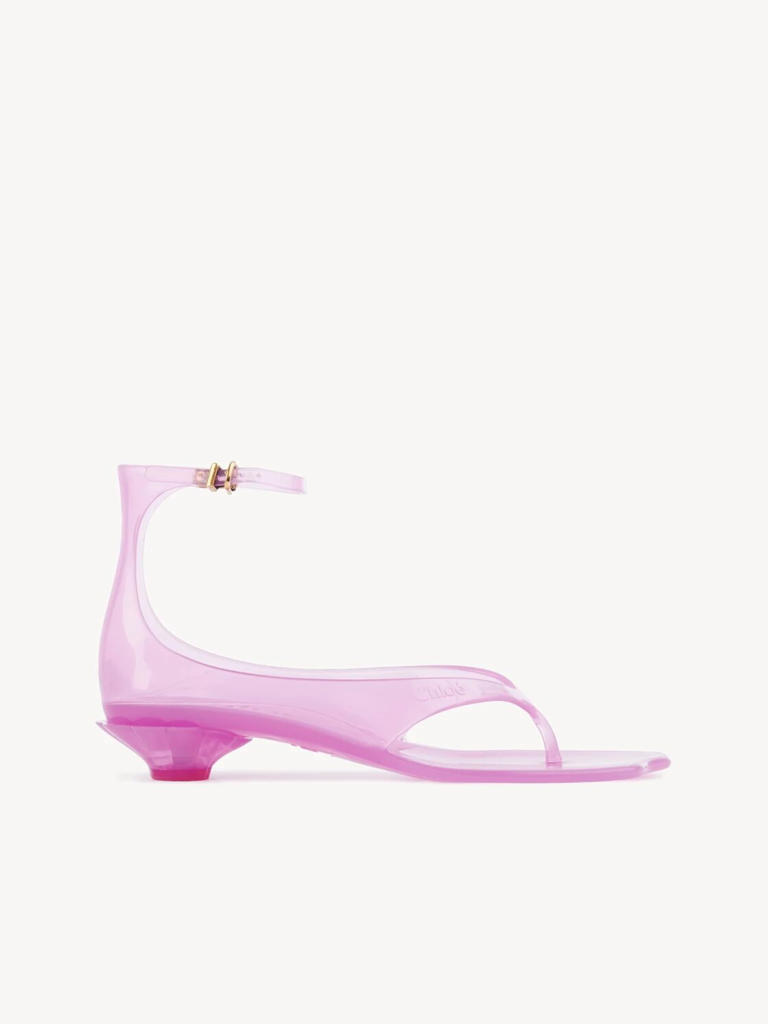 Tendances 2025 : les chaussures d'été les plus kitsch sont de retour et ...
