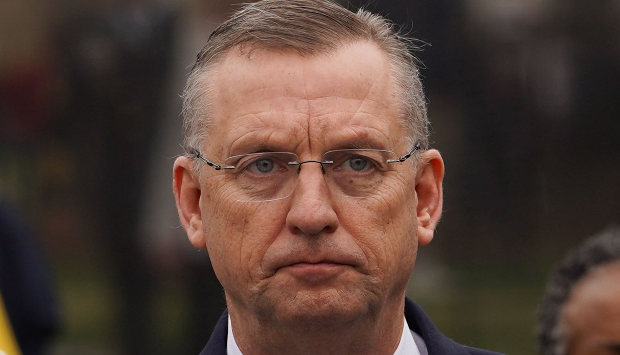 US Senator Slams VA Secretary for $441 Billion Budget Presented in 26 ...