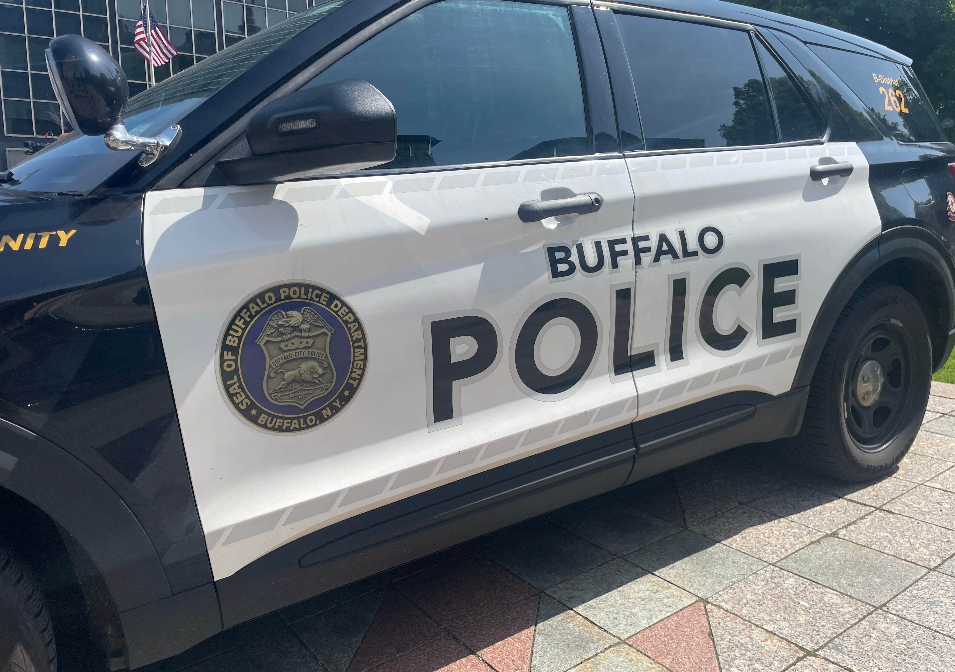 Buffalo Police confirm bomb threat made to Wegmans on Amherst Street on ...