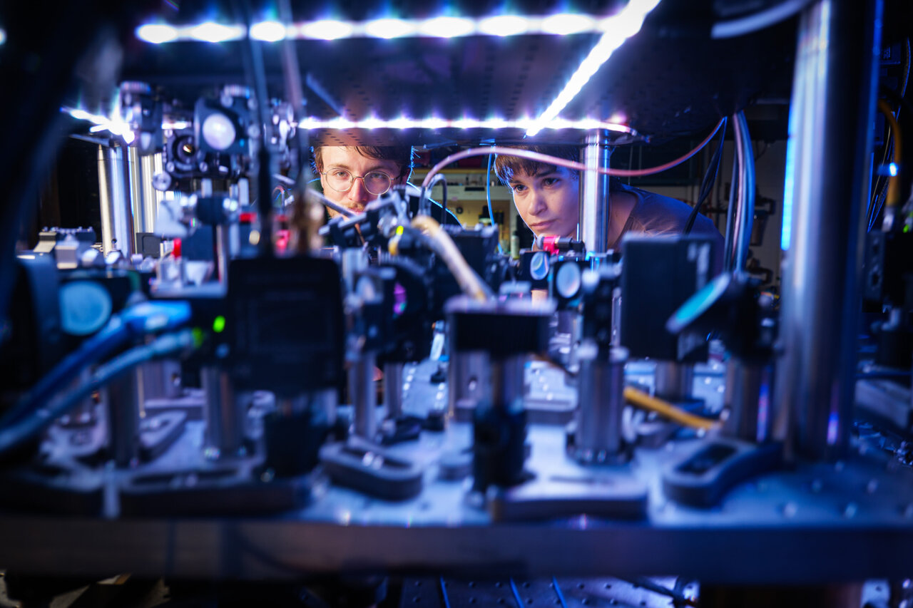 Quantum navigation device uses atoms to measure acceleration in 3D