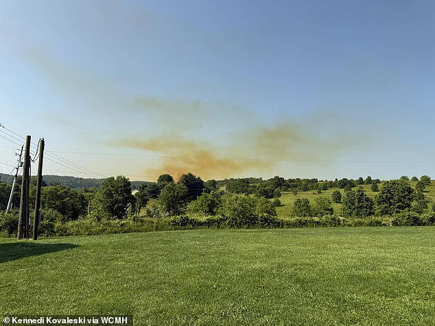 Panic in Ohio as huge NITRIC ACID spill grounds flights and sparks mass ...