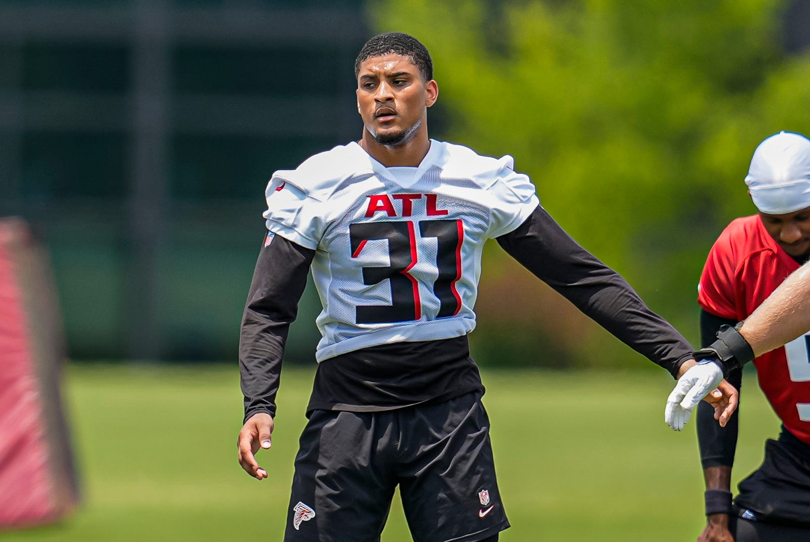 Falcons training camp: 3 position battles to watch in 2025