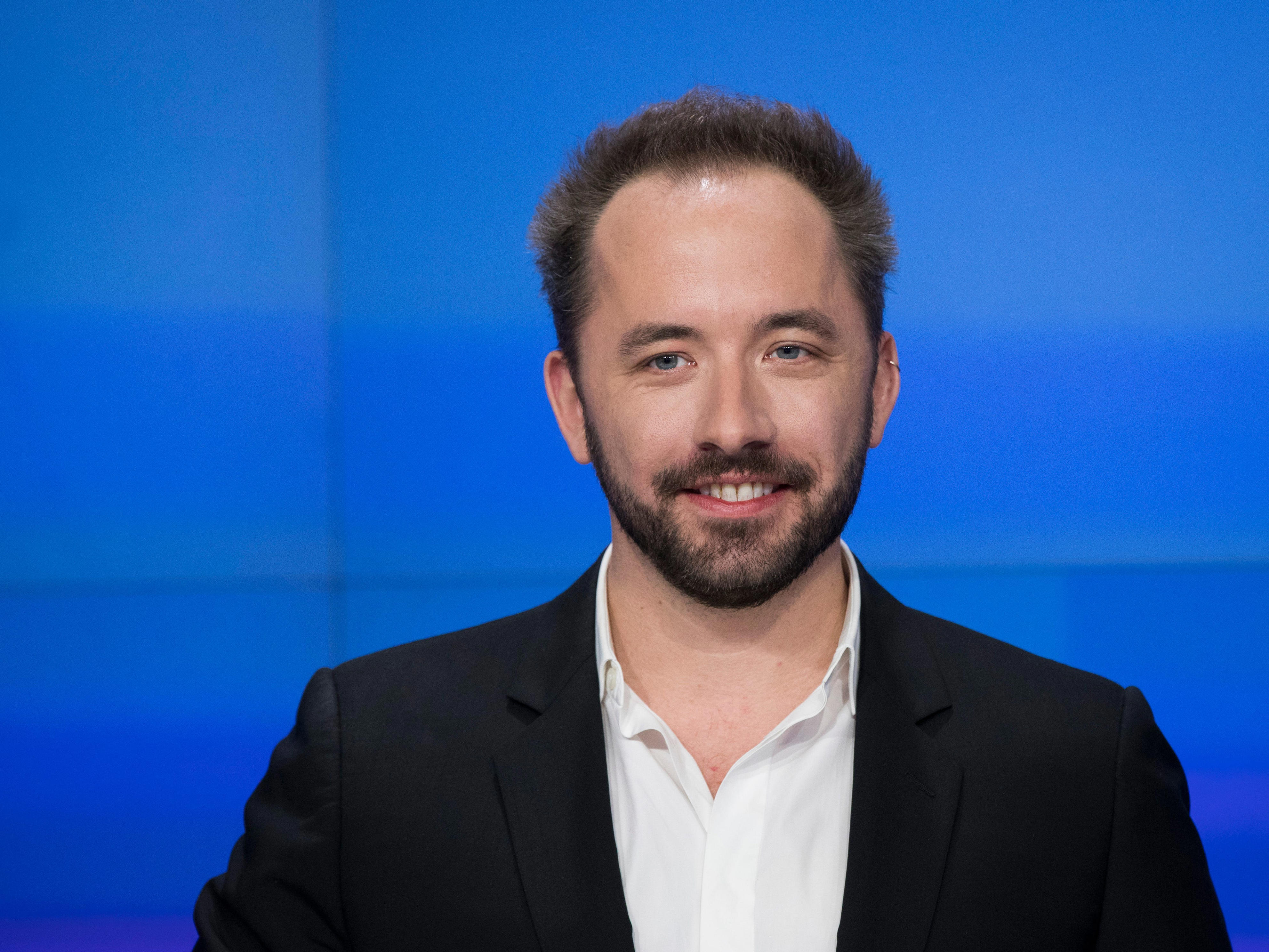 Dropbox CEO Drew Houston's favorite books on business and management ...