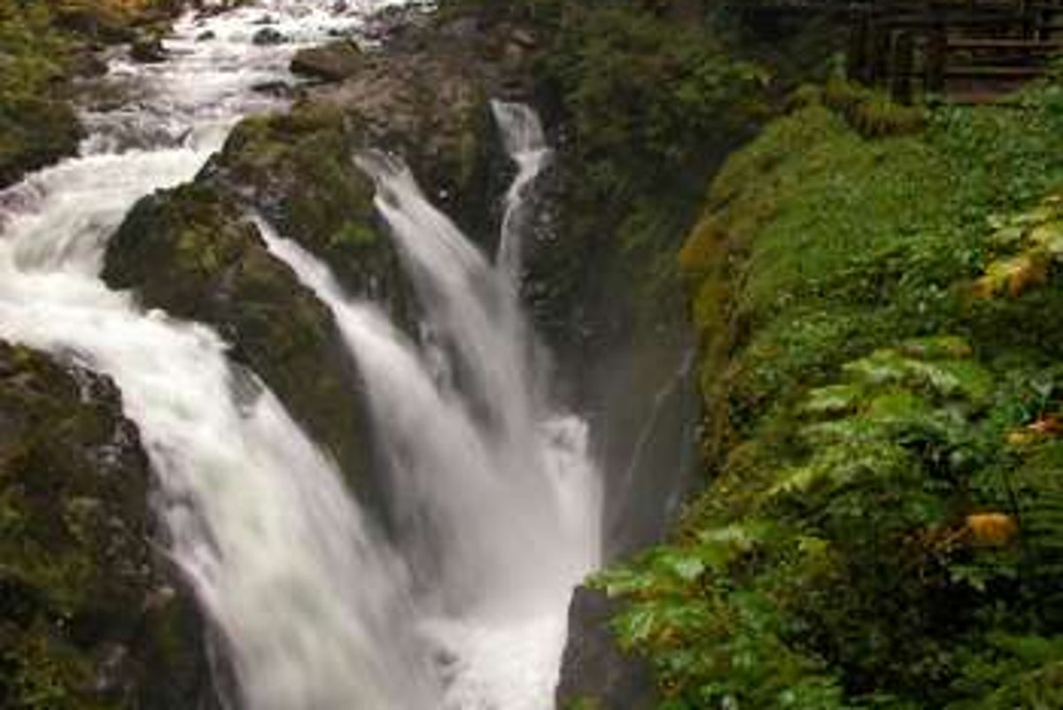 Teenager slips on rocks near 50-foot waterfall and falls to his death ...