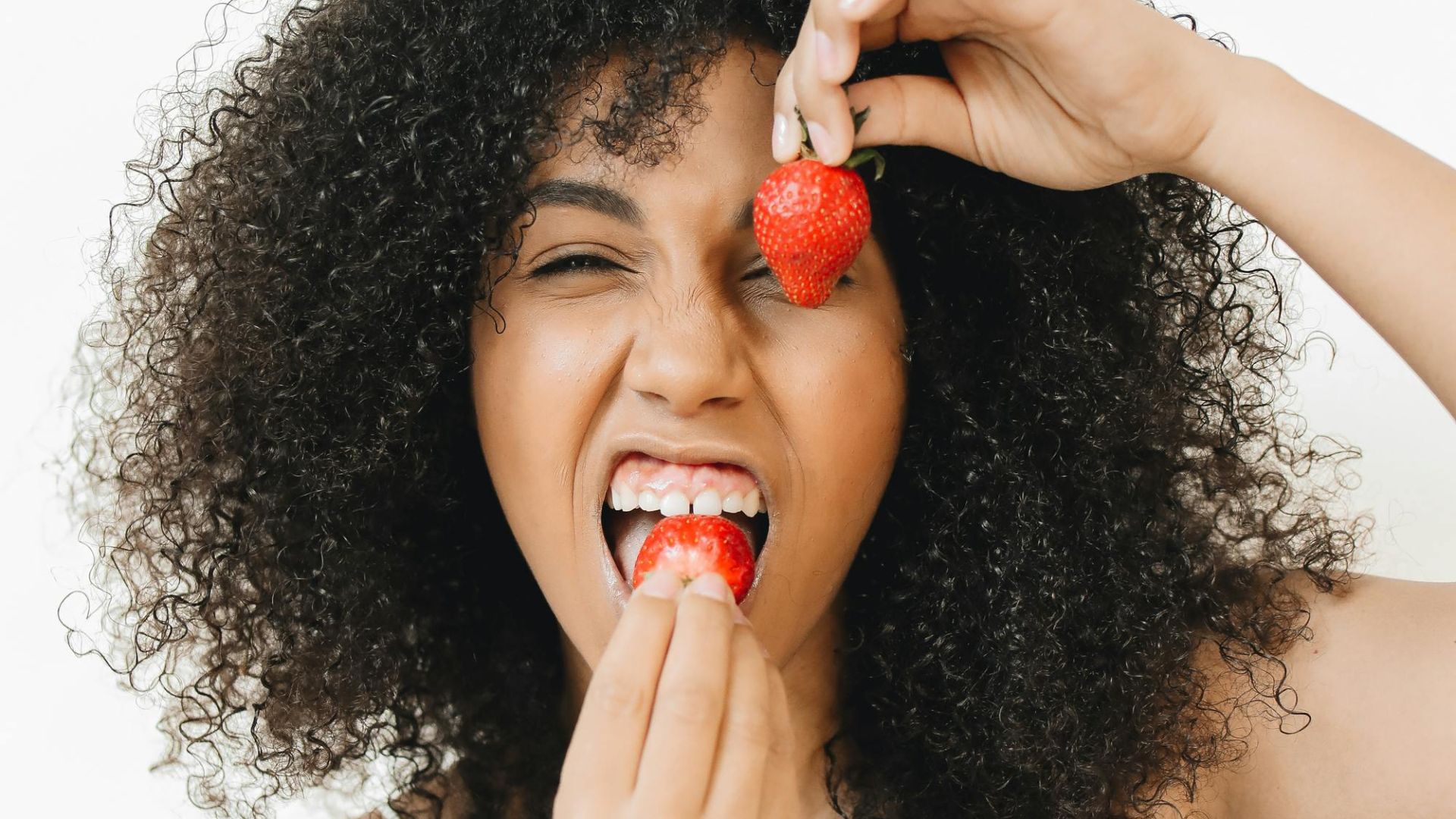 10 Foods Linked To Longevity & 10 That Definitely Aren't