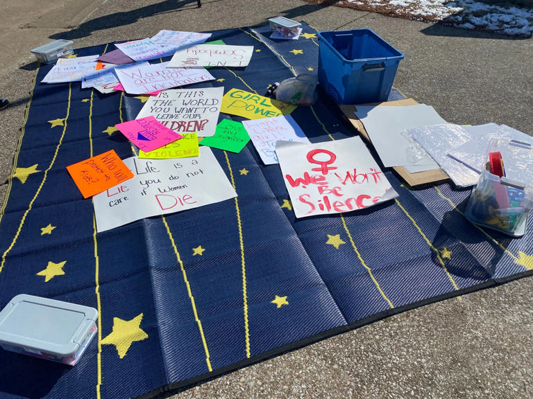 'No Kings' protests are set all over the world Saturday. Here's where ...