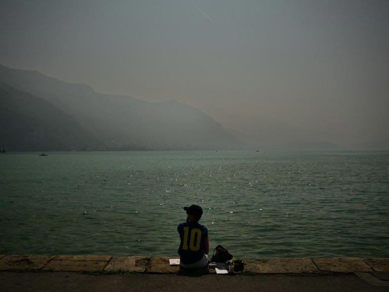 Wildfire updates: How smoke affects health | Status of Alberta's ...