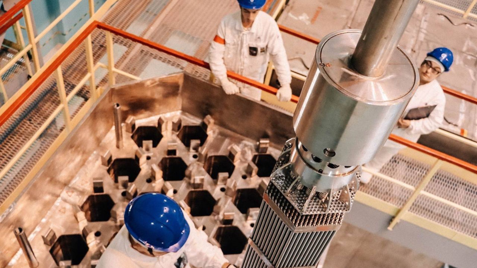 Russian firm loads Gen-V nuclear fuel into reactor core for closed fuel ...