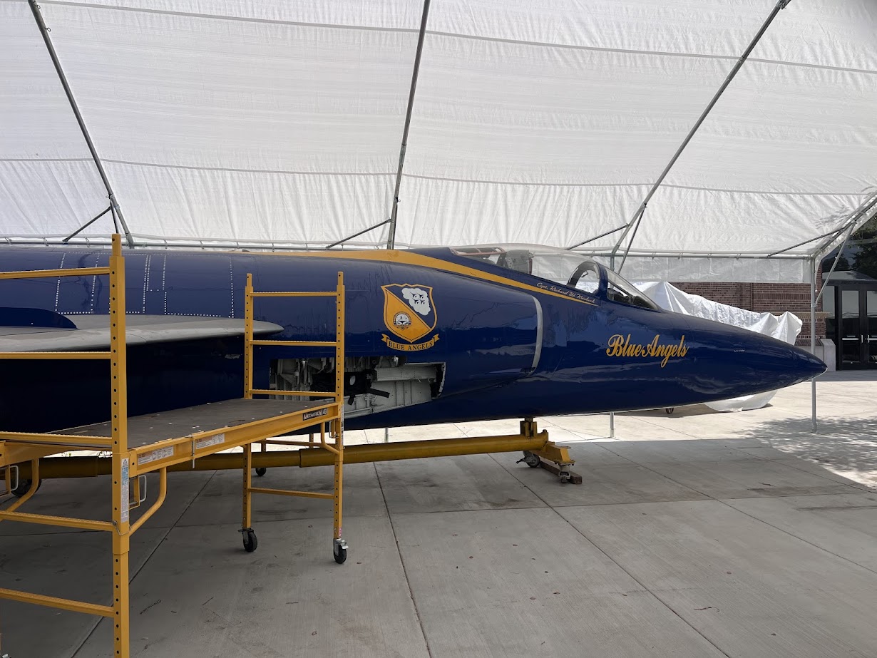 Grumman F11F Tiger Arrives at California Science Center