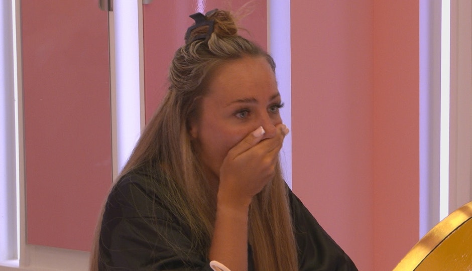 Love Island 2025 couple spark split rumours as they unfollow each other