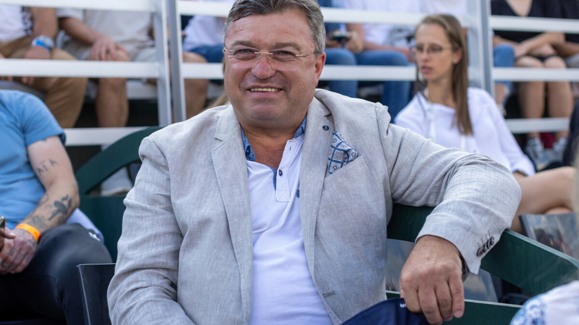 Przegrał wybory z Bońkiem, a teraz żałuje. Przegrał wybory z Bońkiem, a teraz żałuje.