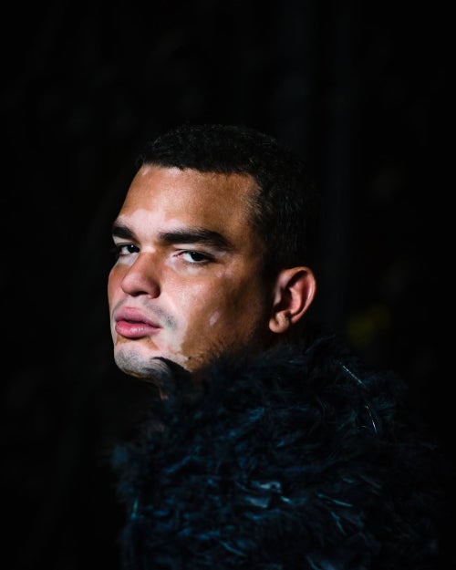 Daniel Ruenes, actor y modelo, dejó los foros y ahora trabaja como ...