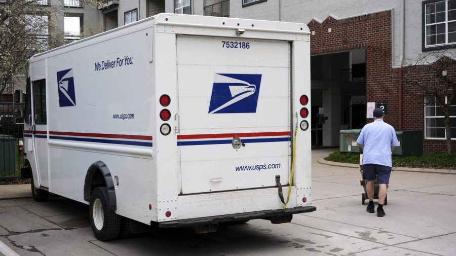 Dems question Trump’s use of Postal Service inspectors