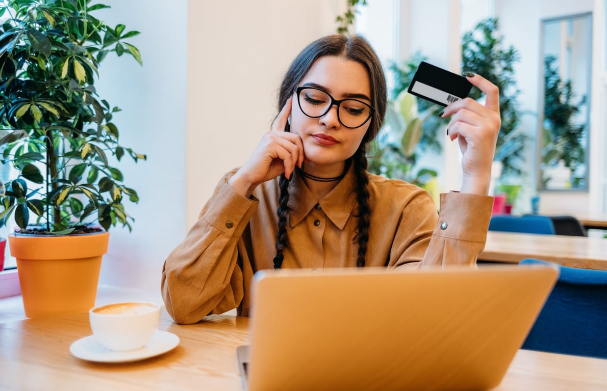 Does carrying a small credit card balance help your credit score?