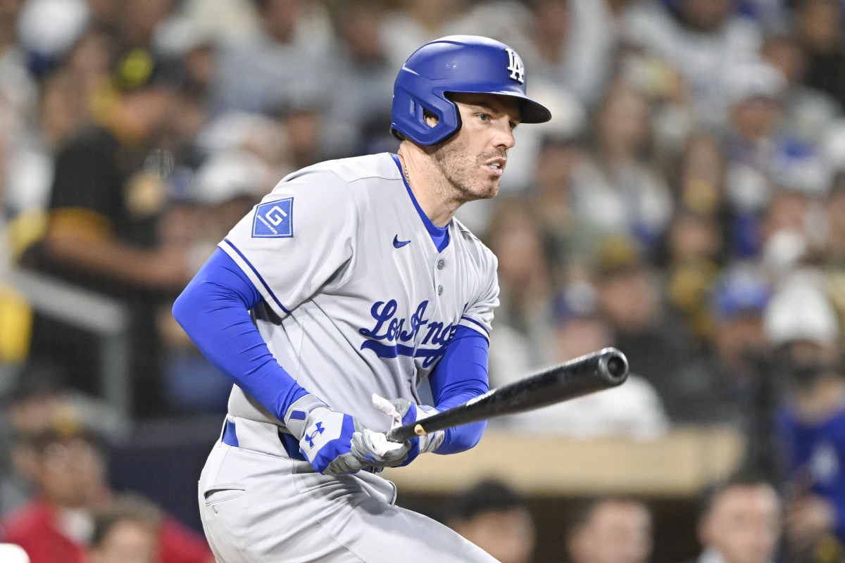 Dave Roberts Announces Freddie Freeman Tweaked His Quad in Loss to Padres