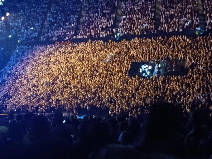 Fans are wearing bald caps to Pitbull shows, and he's into it