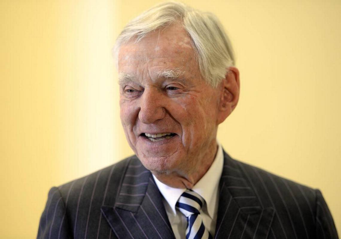 David Murdock, billionaire businessman who twice reshaped NC town, dies ...