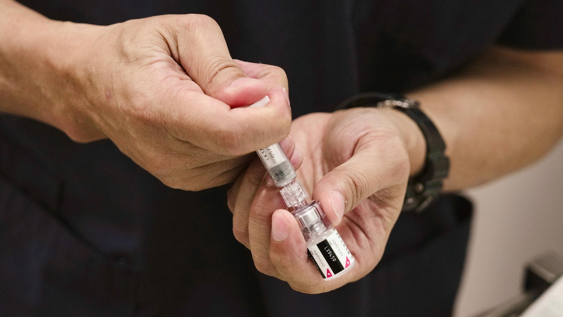 Queensland premier, deputy premier refuse to publicly share flu ...