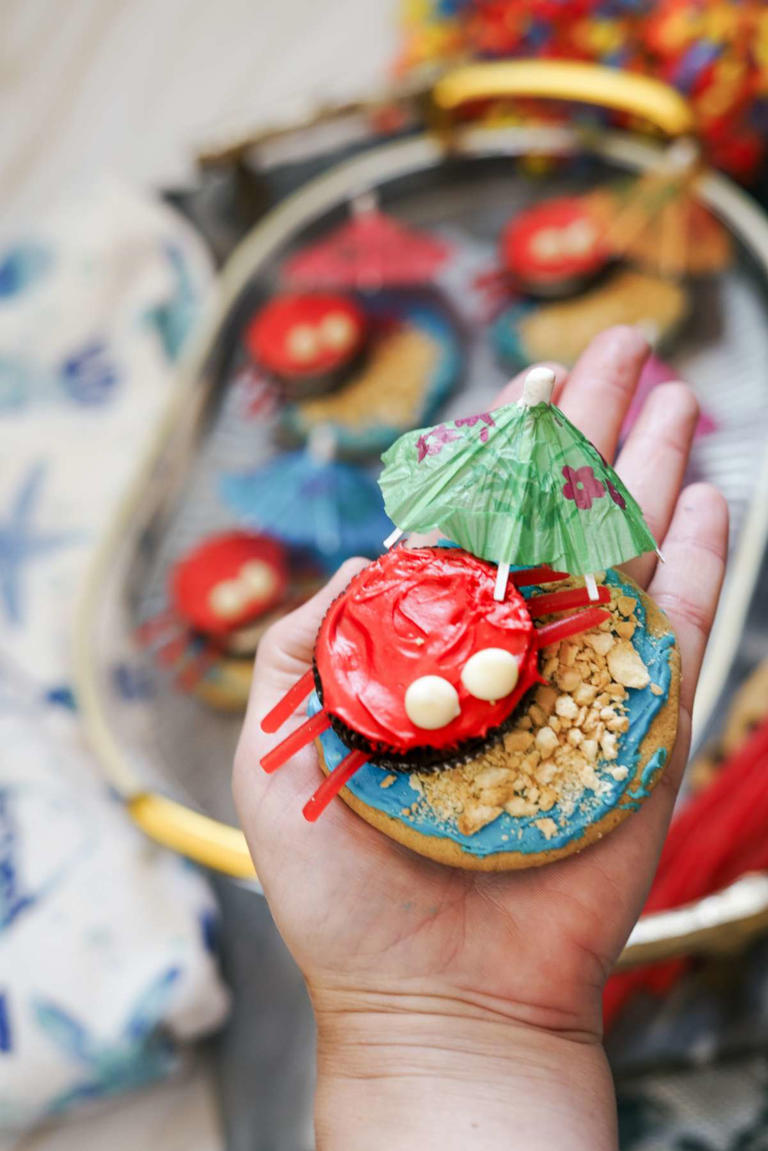 No Bake Crab on the Beach Summer Cookies