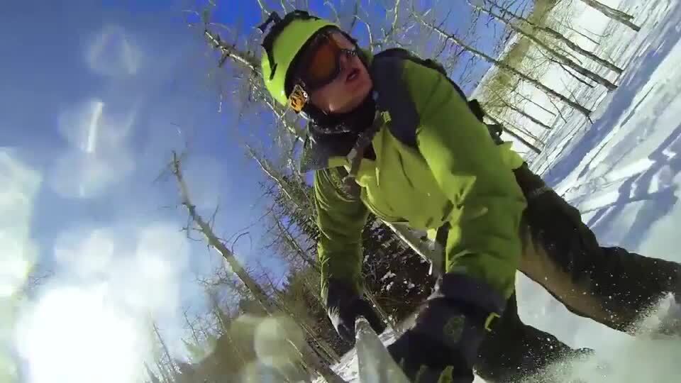 Snowboarder Runs Into Tree at Full Speed