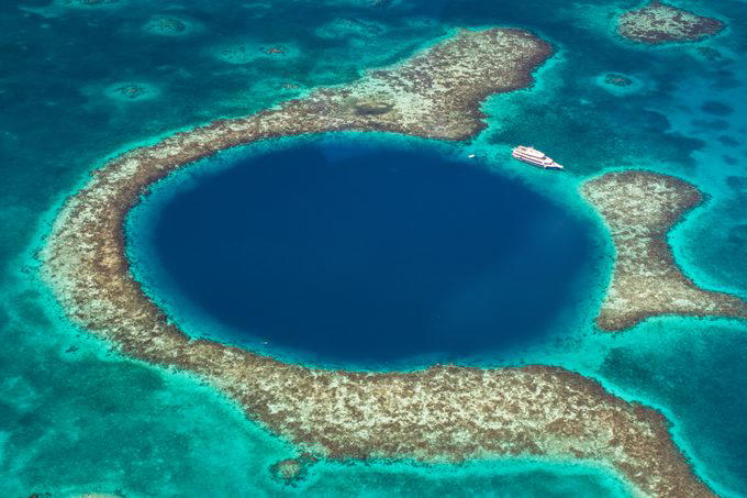 12 of the most beautiful underwater ocean sights in the world