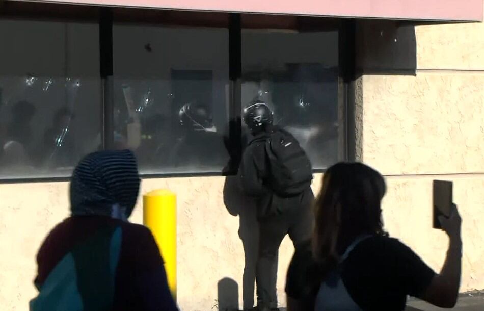 UPDATE: Three arrested after anti-ICE protest in Tucson turns violent