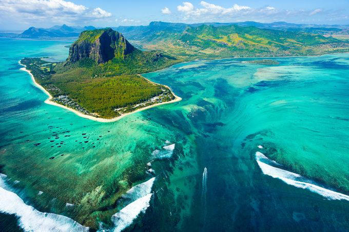 12 of the most beautiful underwater ocean sights in the world