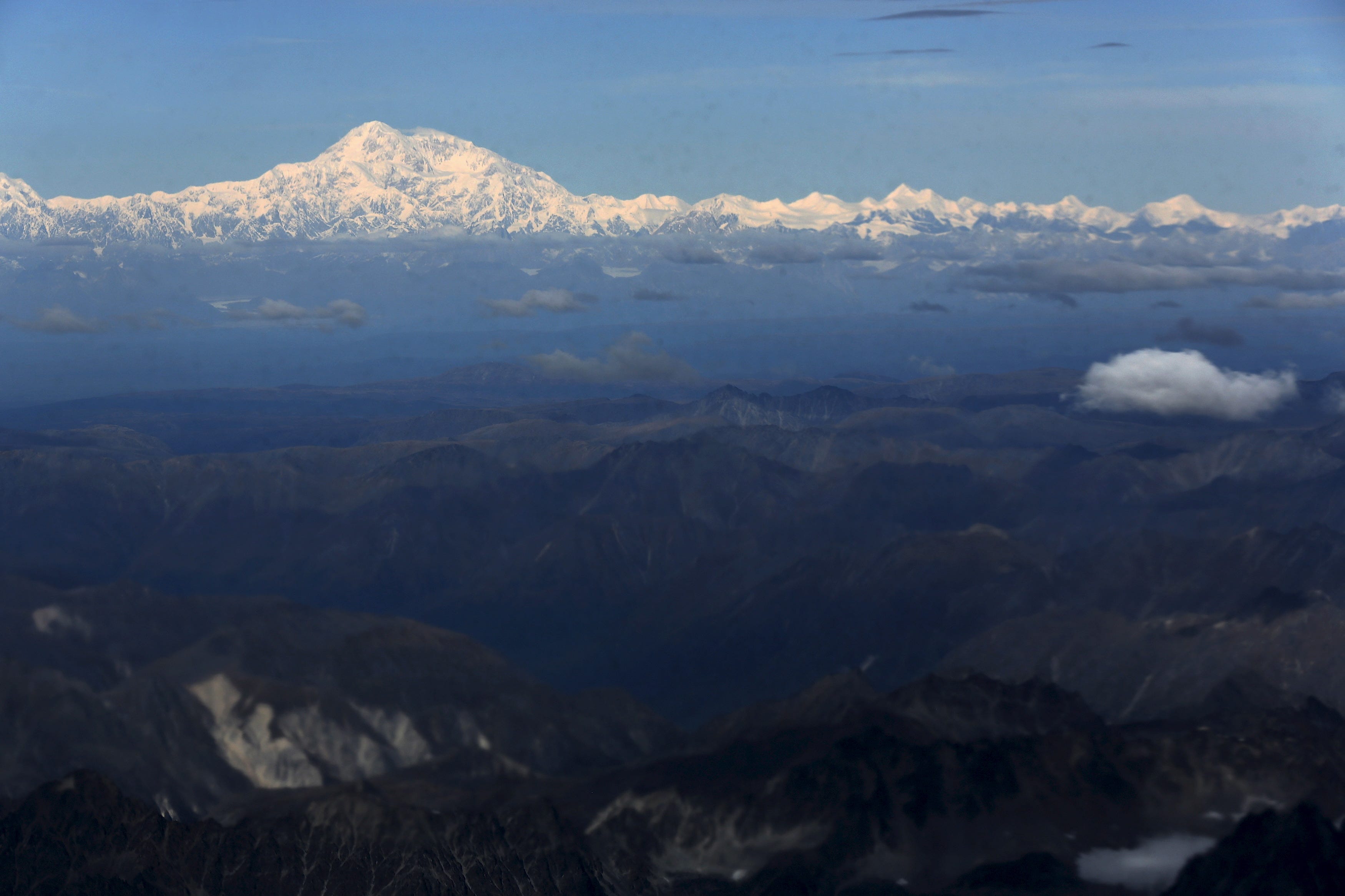 3 climbers killed in fall at Denali National Park
