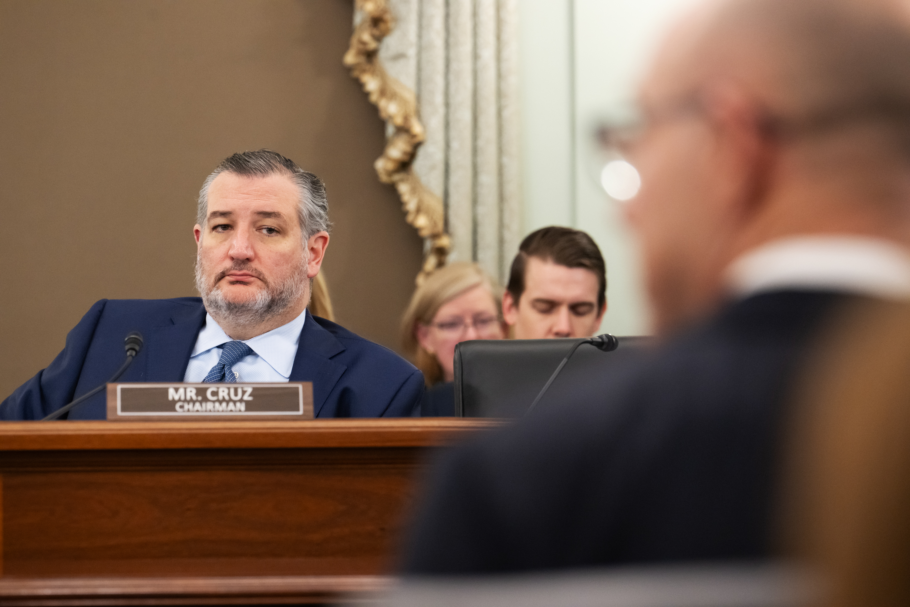 Live updates: Trump holding swearing-in ceremony for Jared Kushner’s ...