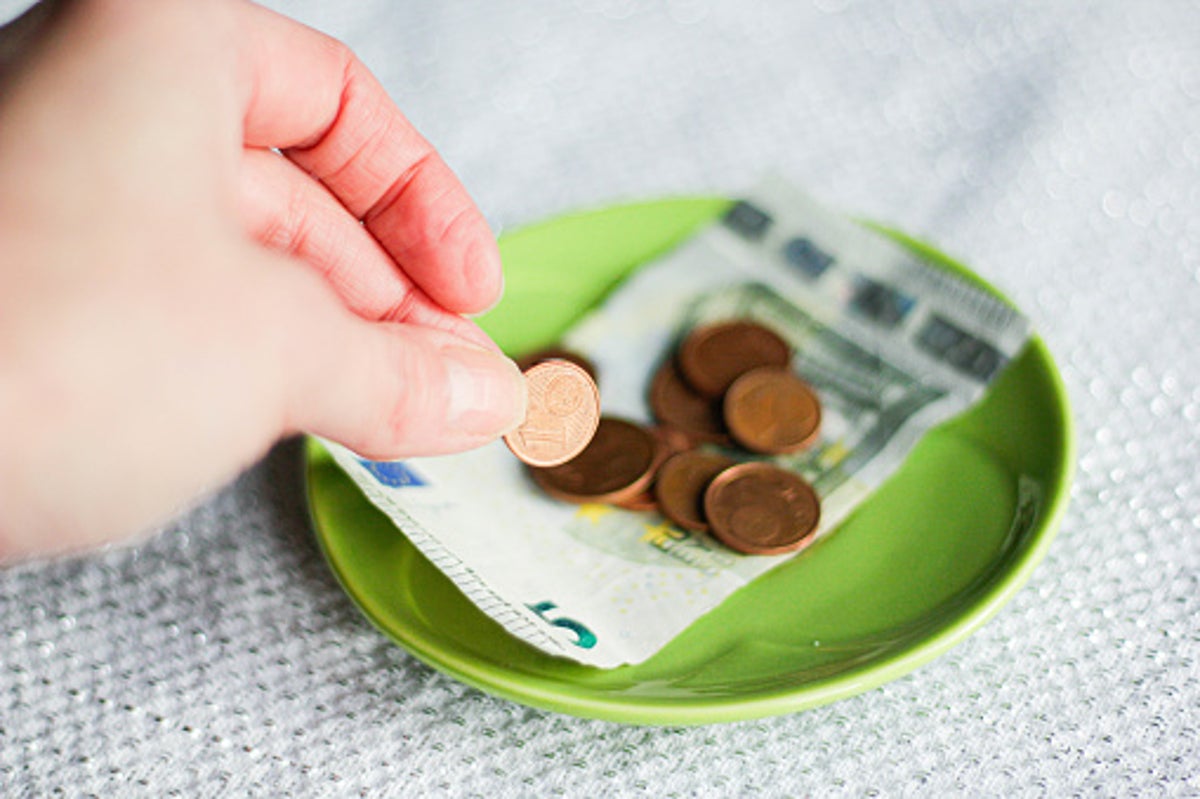 ‘Tipping culture is out of control’: Study reveals which states tip the ...