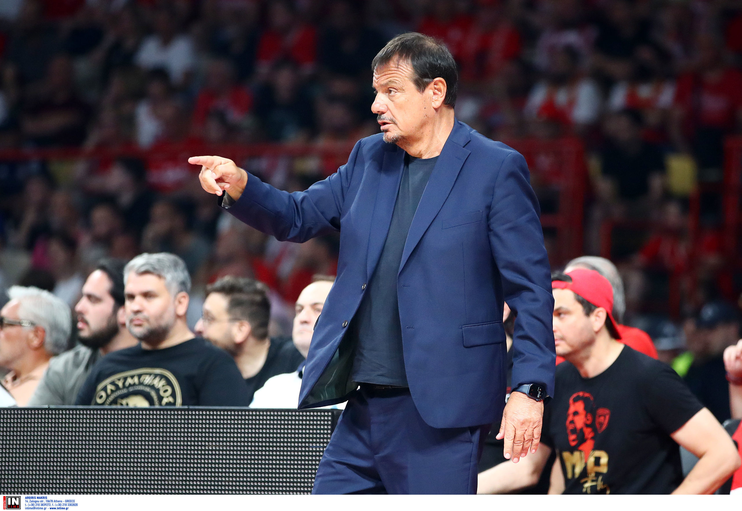 Εργκίν Αταμάν: «Η χρήση της ελληνικής σημαίας είναι πρόκληση προς εμένα ...