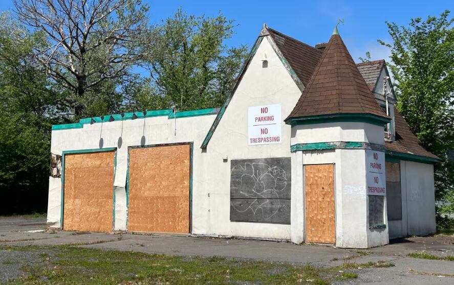 Euston Street site of Irving Oil station dating from the 1930s is now ...