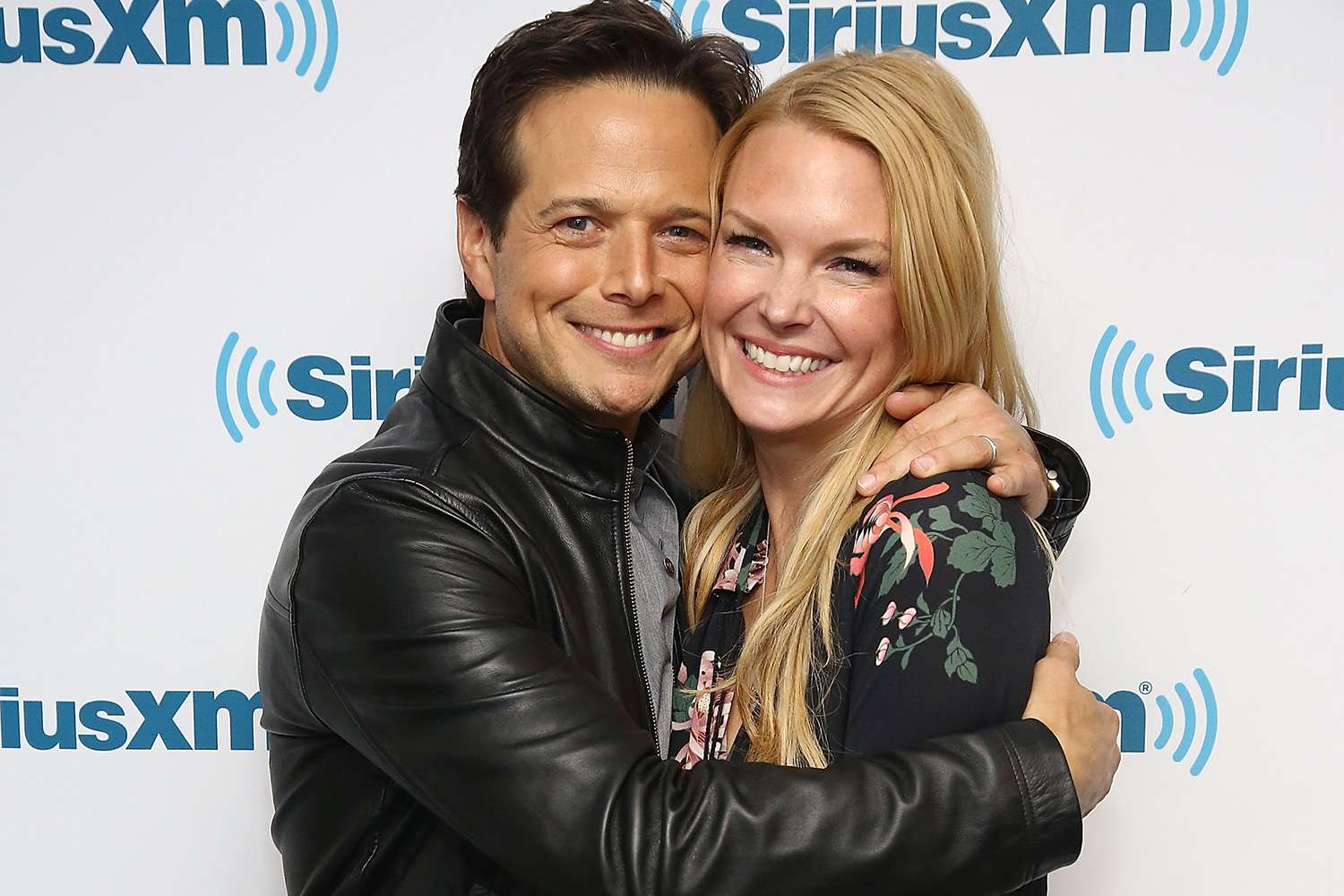Who Is Scott Wolf's Estranged Wife? What to Know About Kelley Wolf amid ...