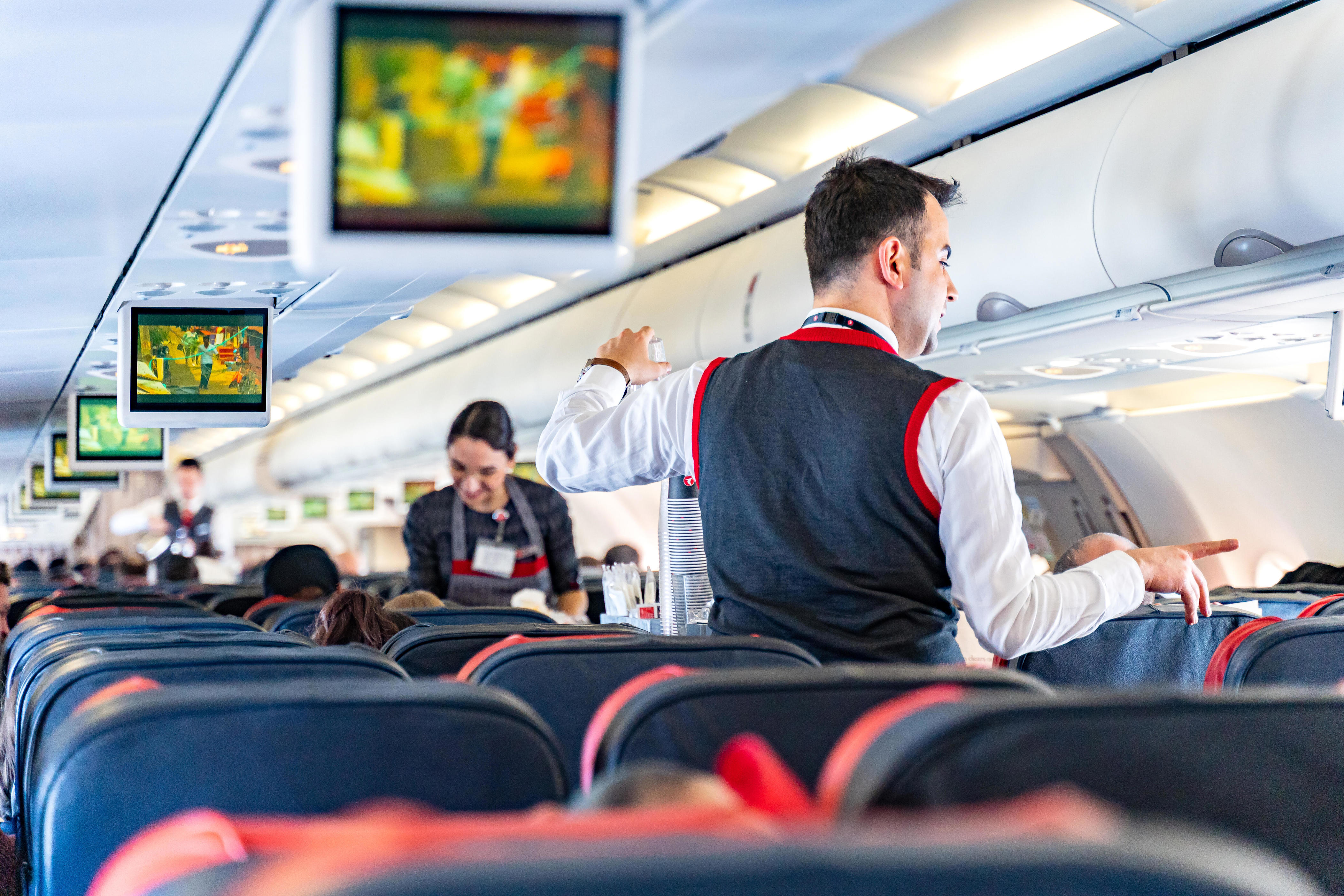 Extreme Turbulence Causes Injuries To Three Flight Attendants