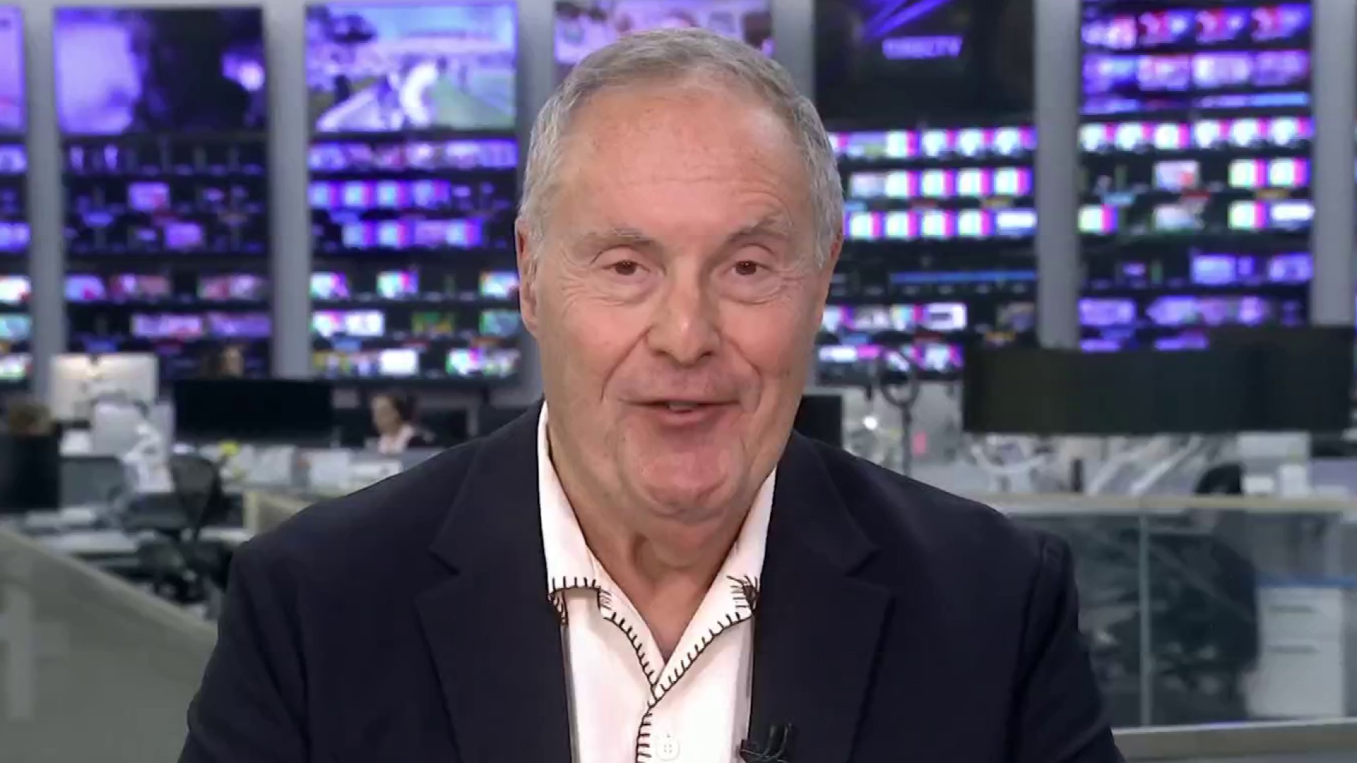 Legendary soccer commentator looks ahead to 2026 World Cup