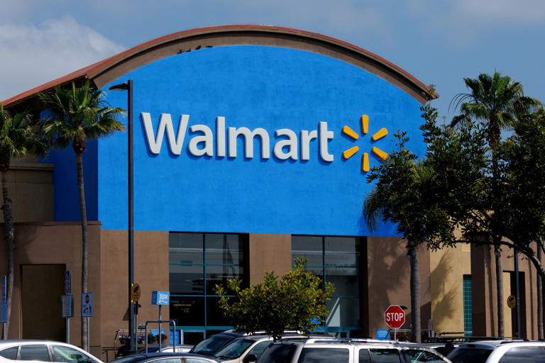 Trump backers call for Walmart boycott amid furor over ‘No Kings Day’ ad
