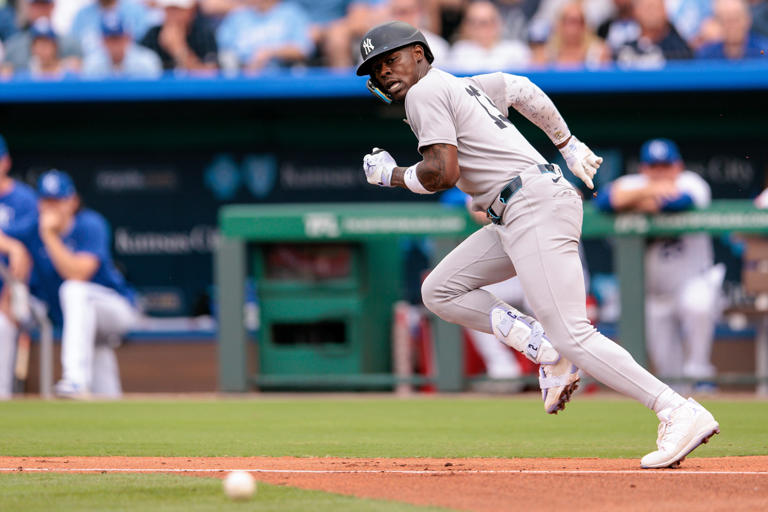 Jazz Chisholm exits Yankees game for a second straight night, this time ...