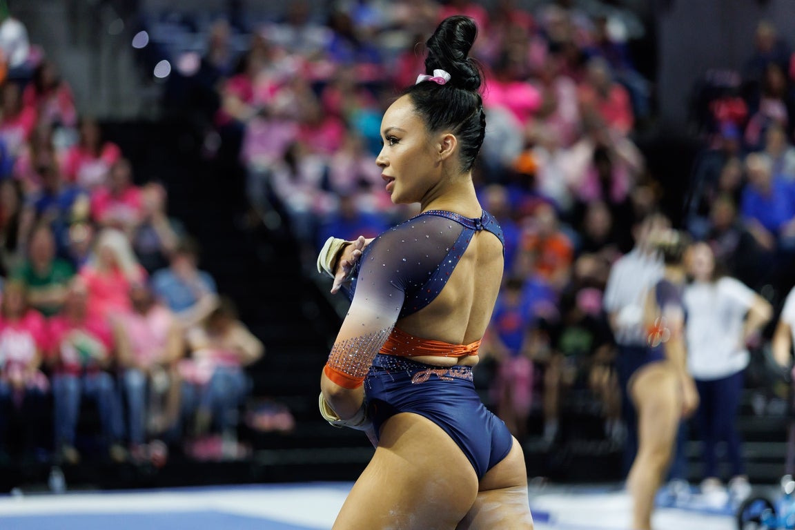 Thrilling photos of Suni Lee and the top Auburn Tigers gymnastics team