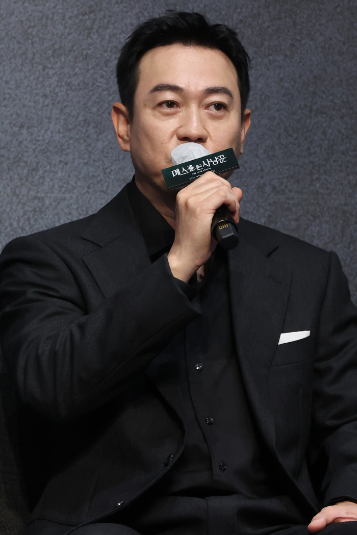 Park Yong-woo, a hunter with a mask, said, 'I'm not preparing for raw ...