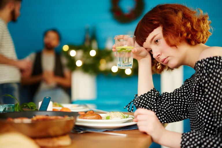 How to handle money talks with friends and family