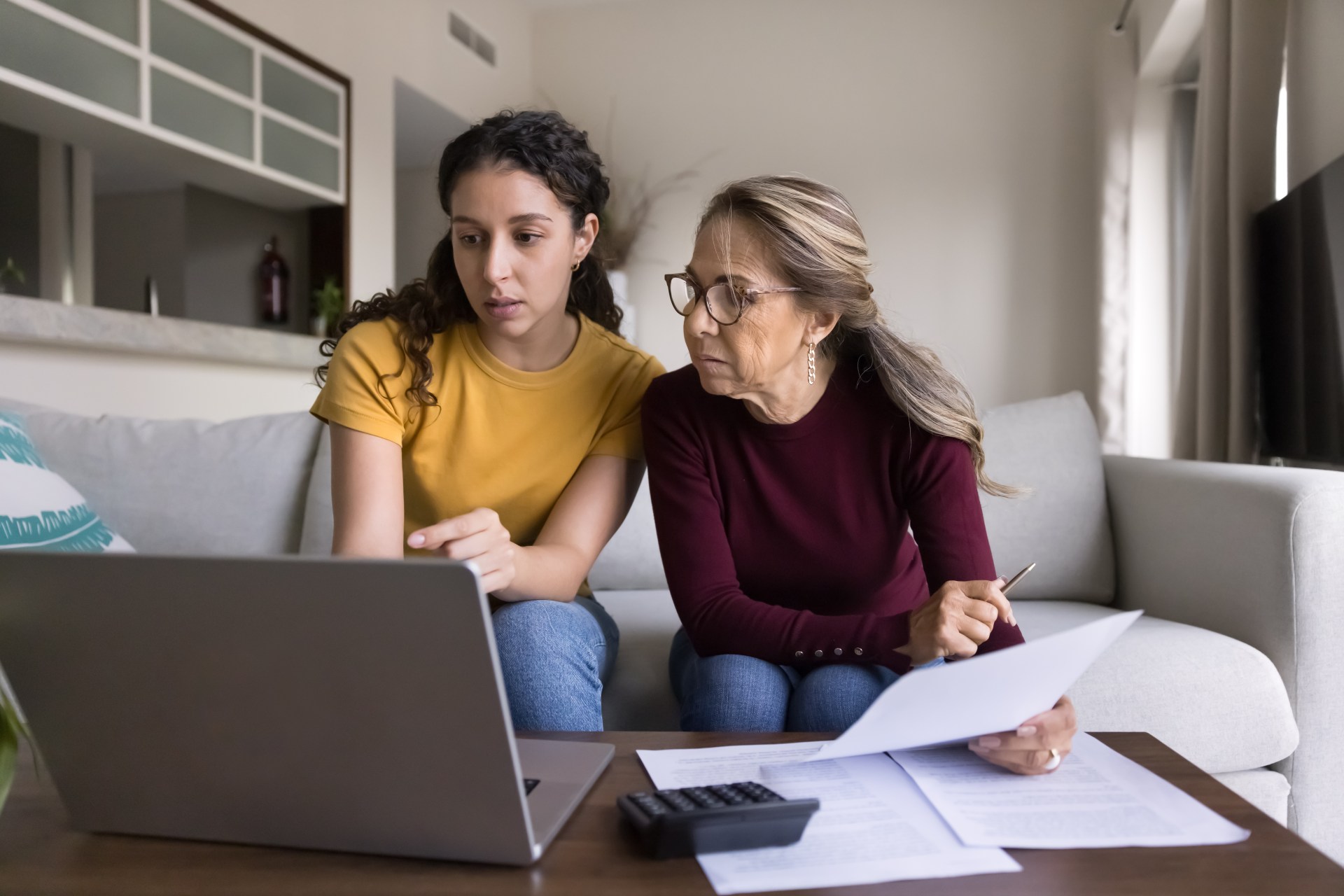How to handle money talks with friends and family