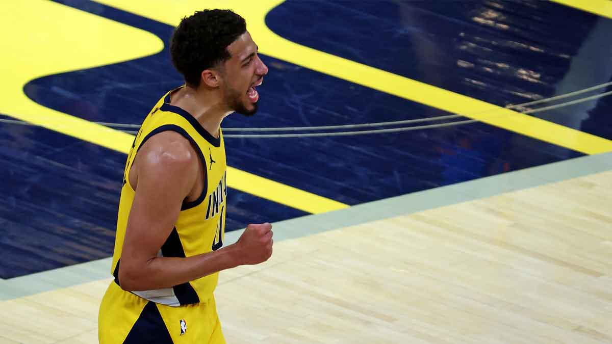 Magic Johnson celebrates Pacers for huge Game 3 win