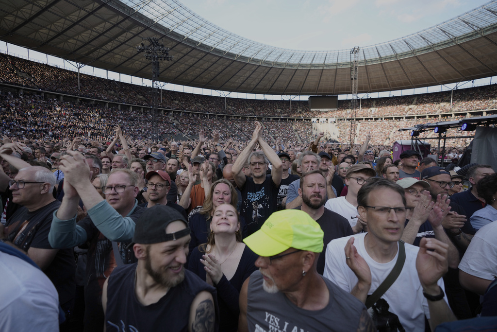 Bruce Springsteen's Berlin concert echoes with history and a stark warning