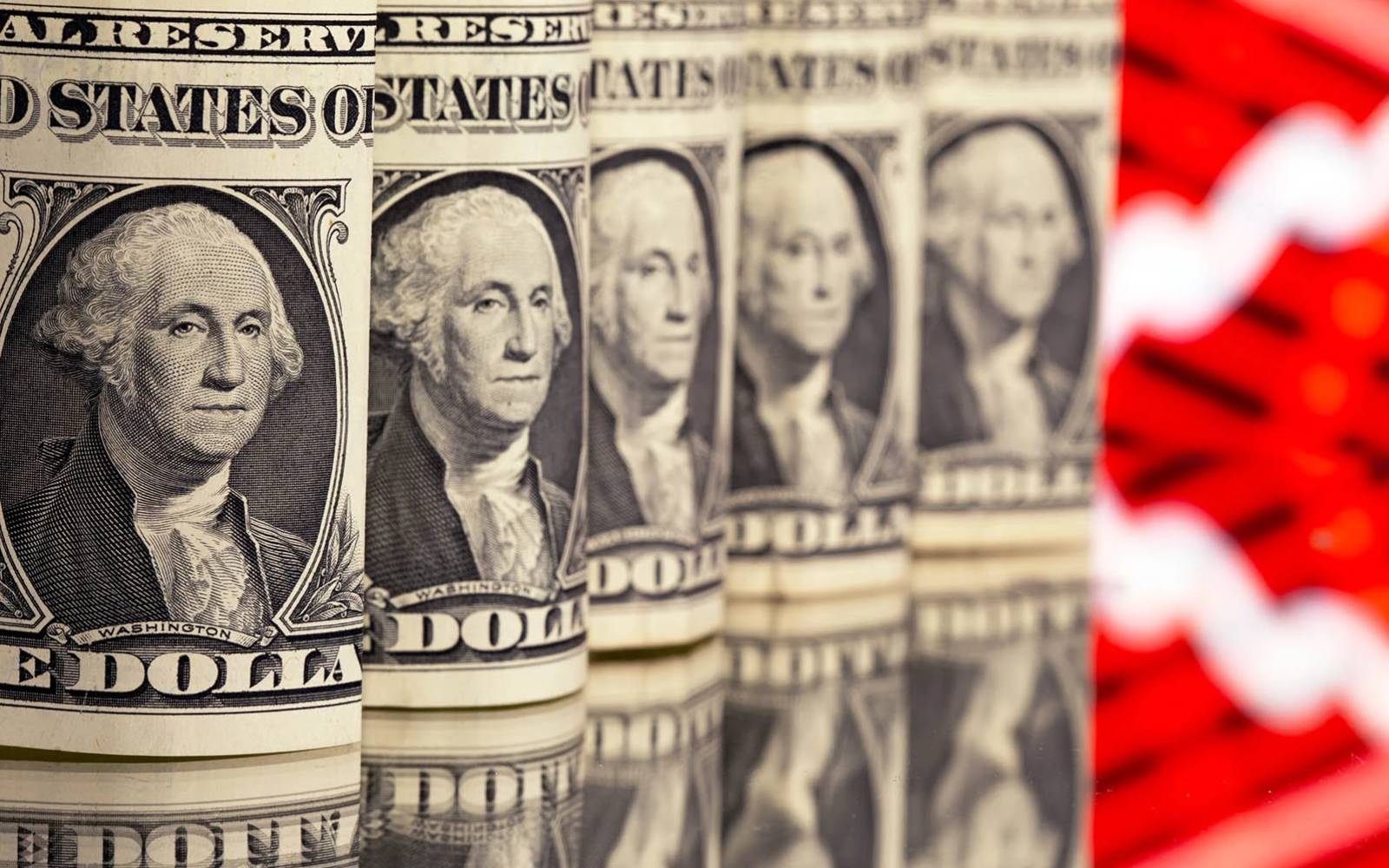 Dollar falls as traders weigh escalating Iran war against ceasefire hopes