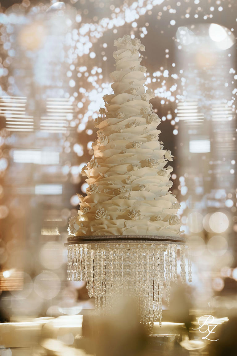 The Details of Zeinab Harake and Ray Parks Jr.'s Viral 5-Foot-Tall ...