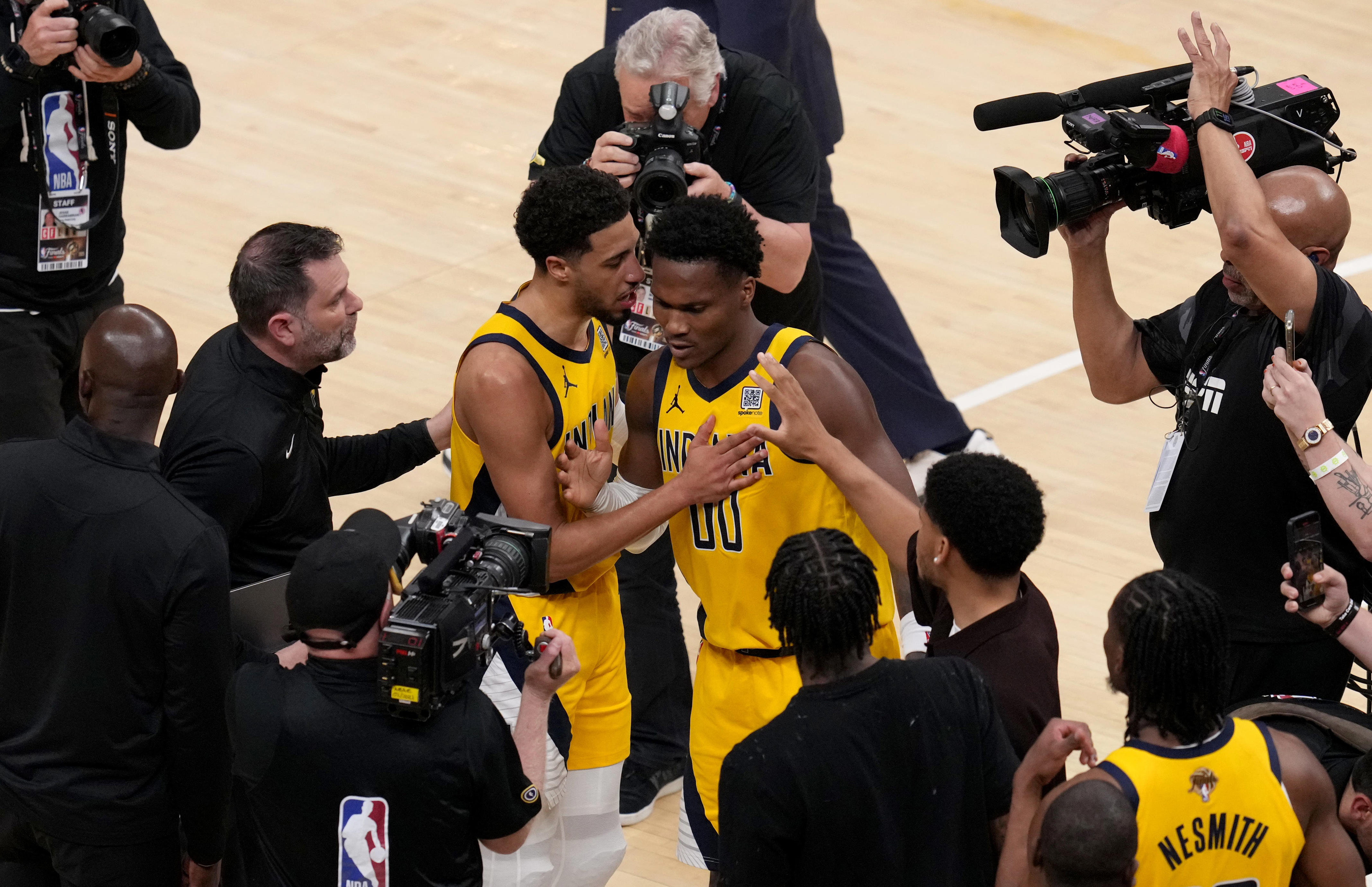 Bennedict Mathurin, Tyrese Haliburton lead Pacers to Game 3 win, 2-1 ...