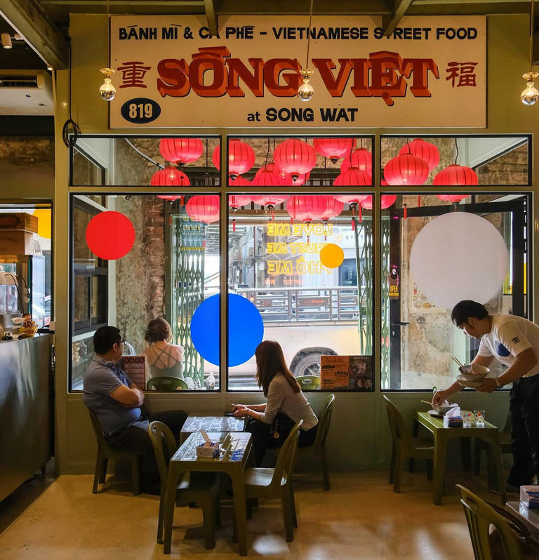 Thai model Chompoo Araya explores Vietnamese-style cuisine in Bangkok