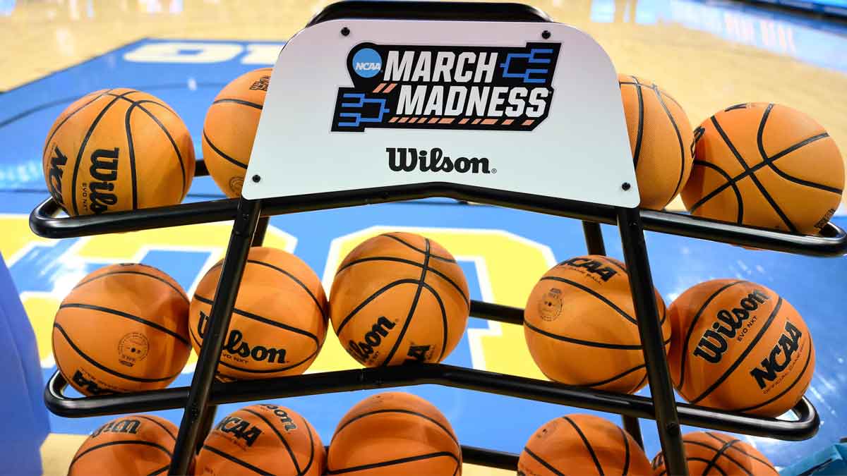 Fans debate possible NBA-like change in college hoops