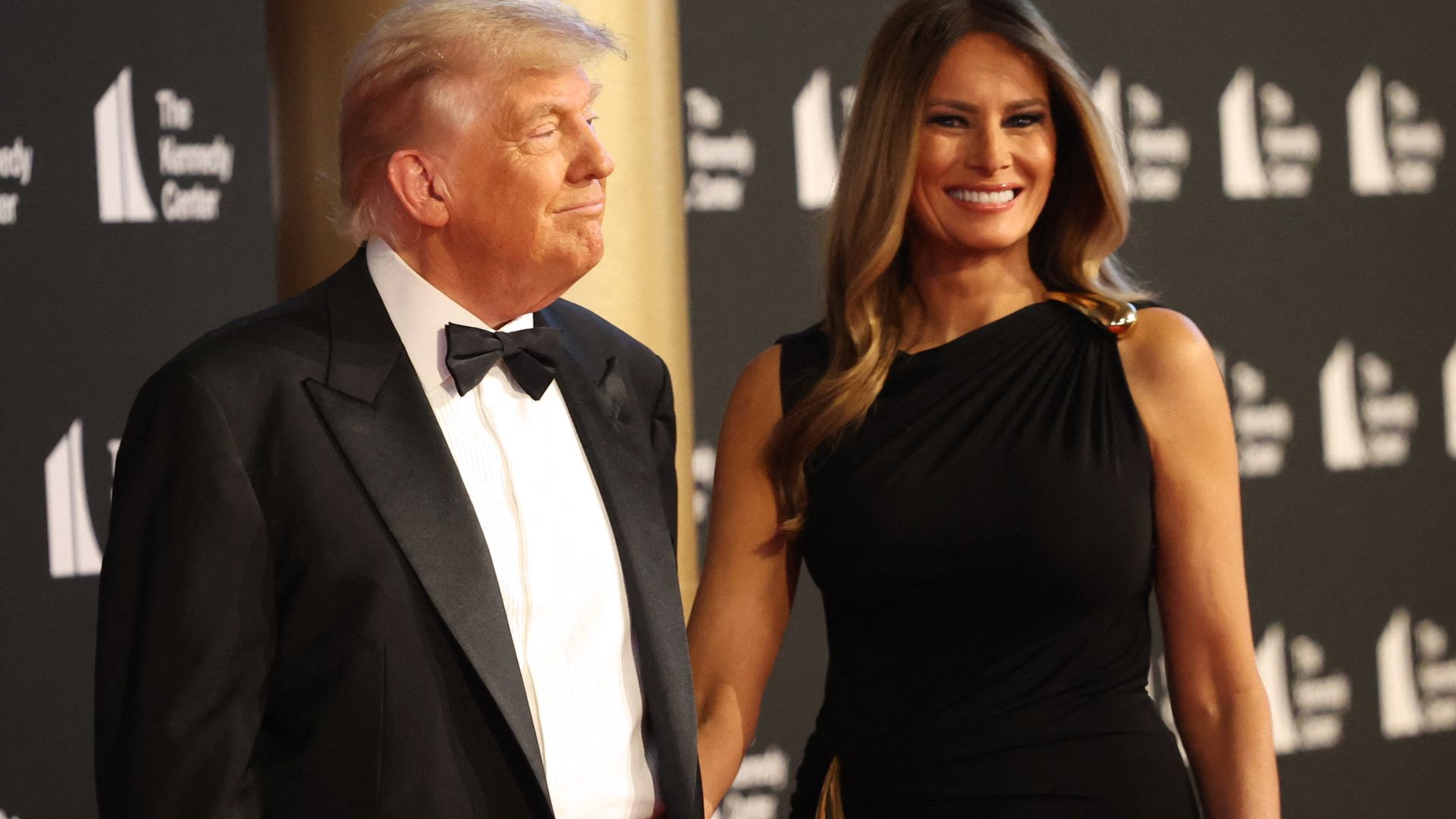Melania Trump is glowing as she makes rare red carpet appearance with ...